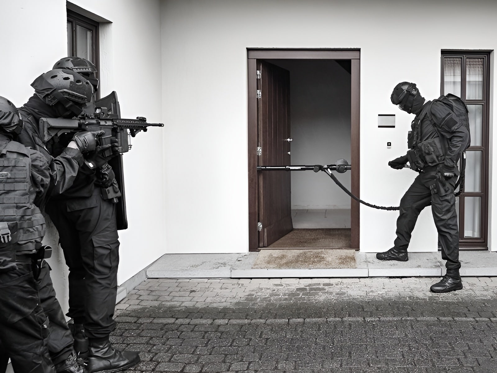 Hydraulic breaching tools | Alford Technologies